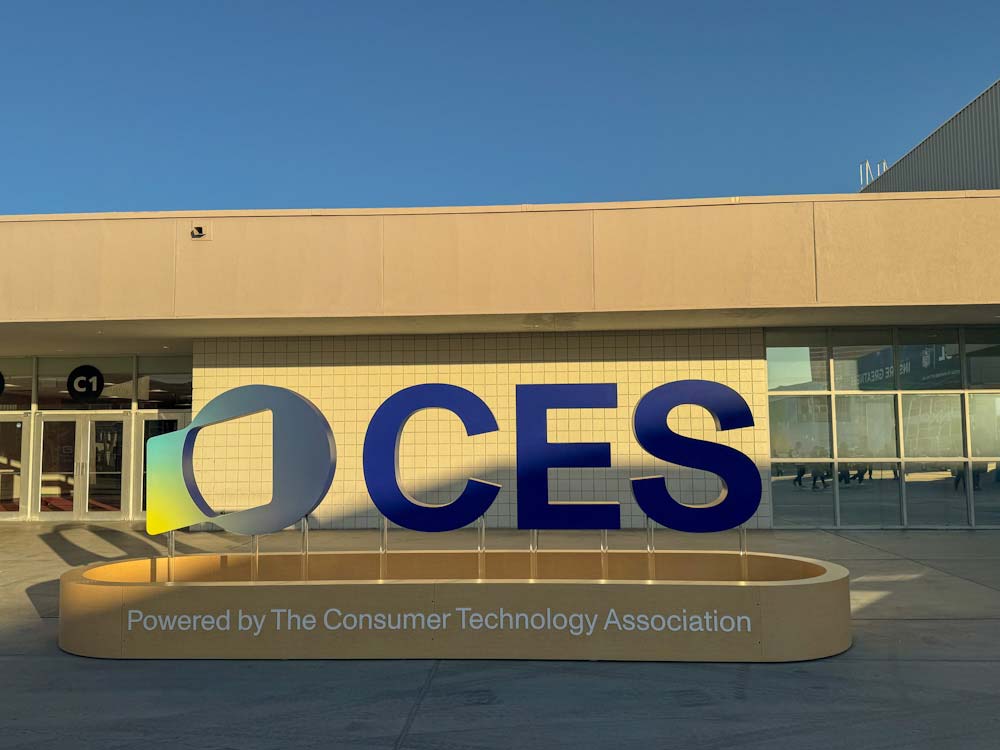 CES開幕、4500以上の出展者 進化するAIの競演 | 電波新聞デジタル